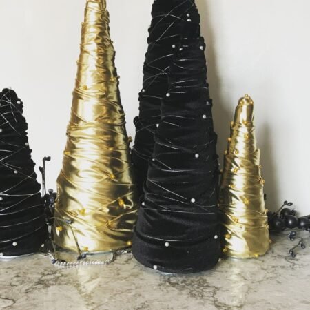 15 Stunning Velvet Christmas Tree Ideas - Time for Creatives