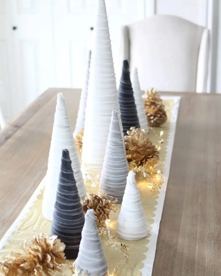 15 Stunning Velvet Christmas Tree Ideas - Time for Creatives